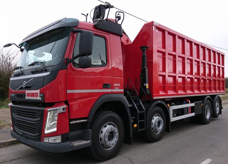 Entrega de camión tipo chatarrero | Carrocerías Yagüe